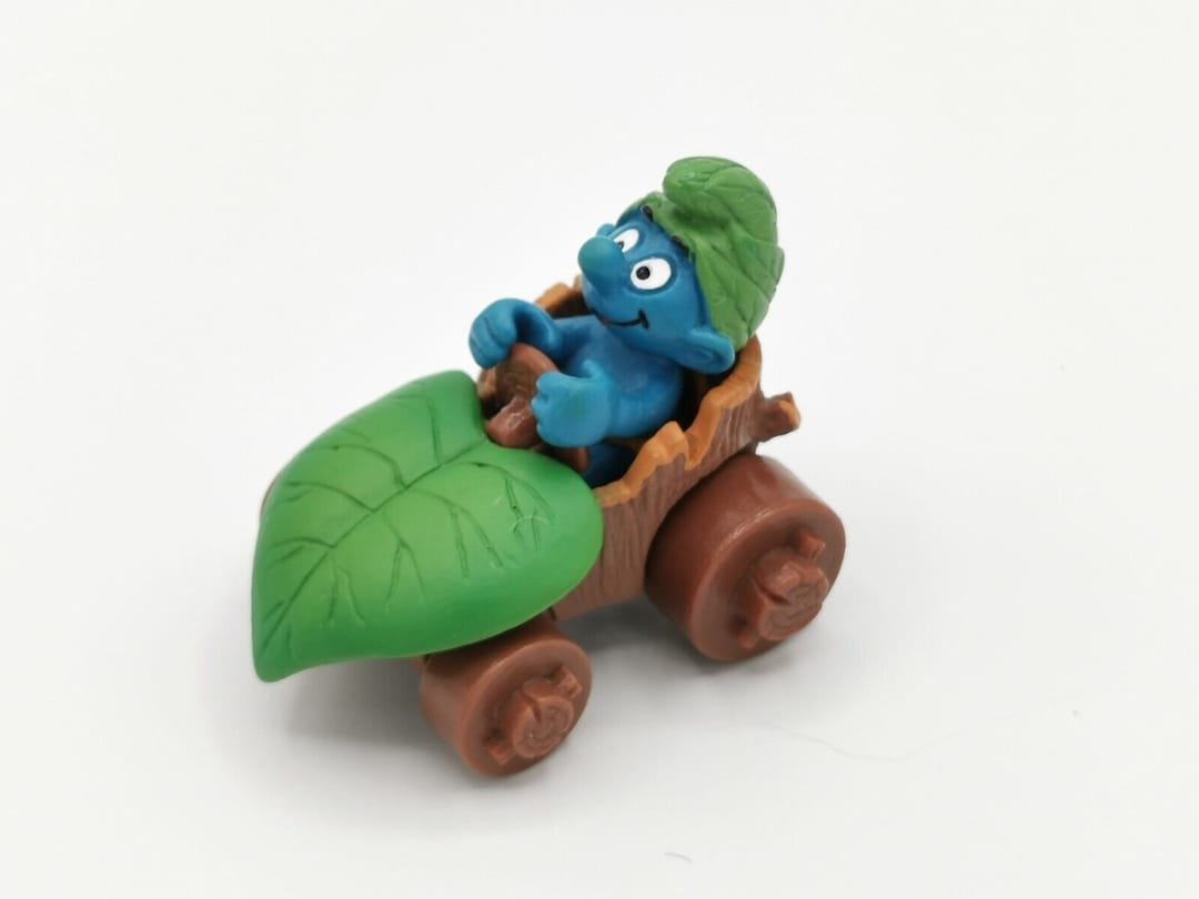 Peyo Schleich 2000 Super Smurf 40264 Wild in Leaf Car Vintage PVC Toy ...