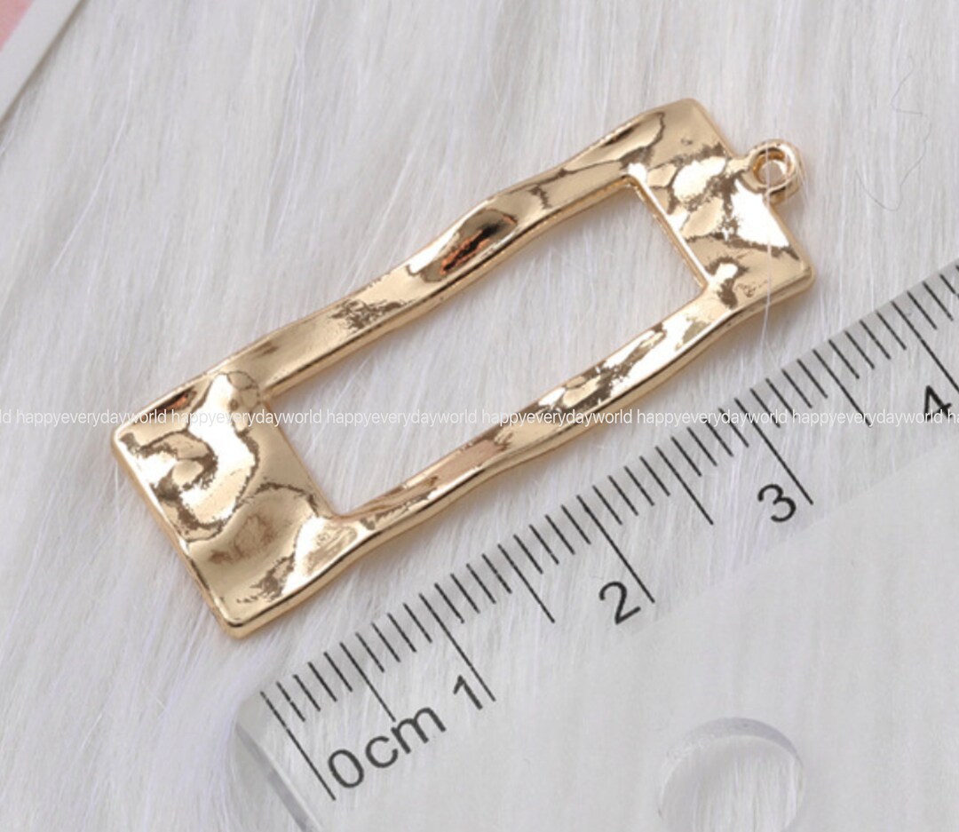 Retangle Hammered 14k Gold plated Geometric Pendant Charm - Etsy España