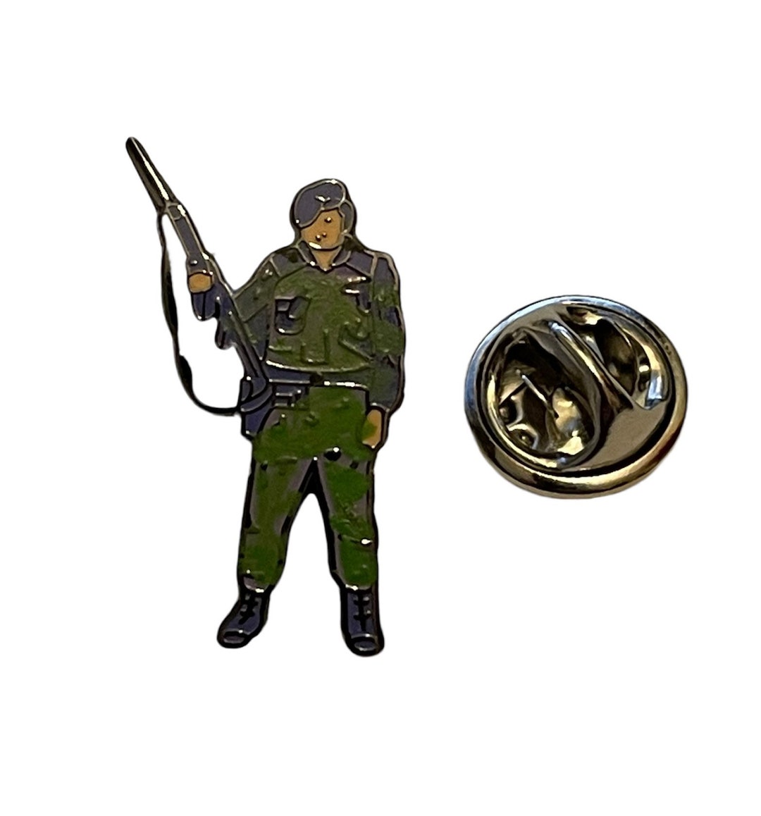 Small British Soldier With SLR Rifle Figure Lapel Badge - Etsy
