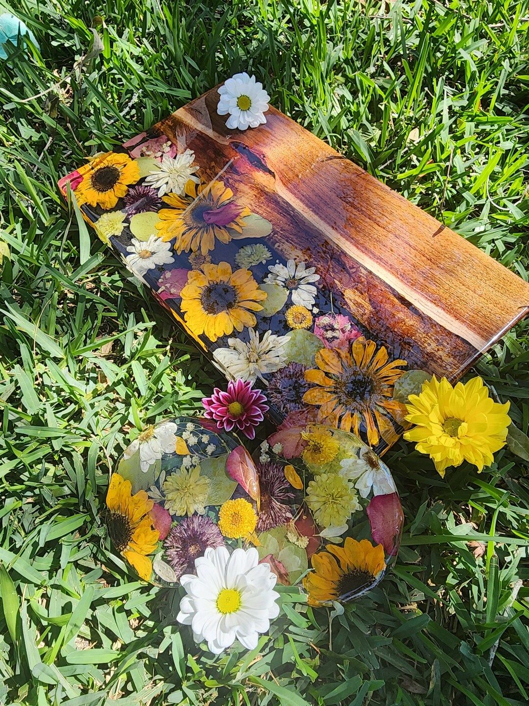 Sunflower and Daisy Charcuterie Board - Etsy