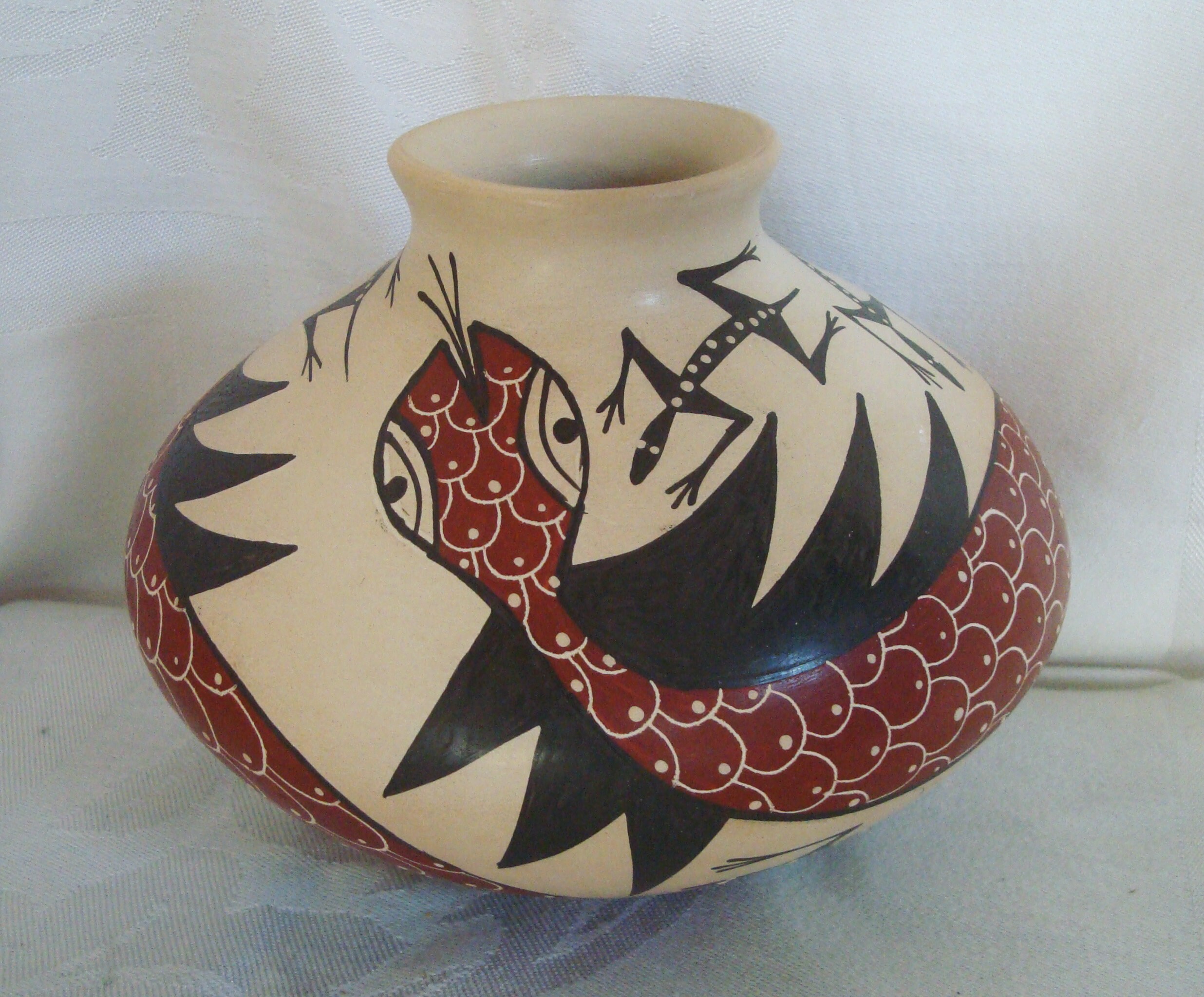Mata Ortiz Pottery Hand Painted Folk Art Clay Vase Jar Signed Lupe Soto ...