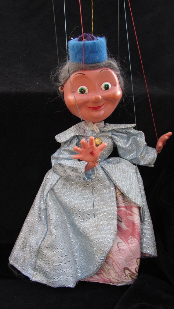 Vintage Pelham Puppets QUEEN 1960s Made in England 13 - Etsy