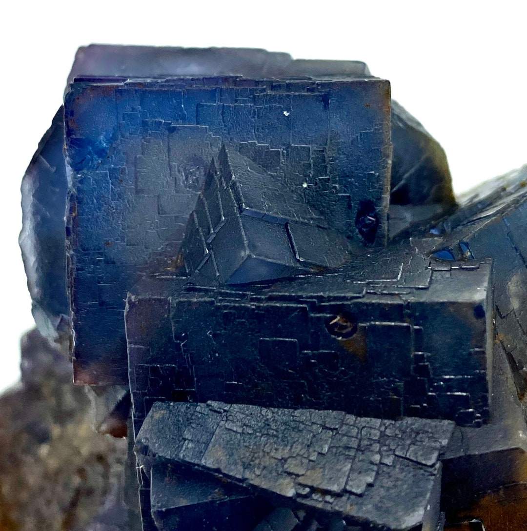 266 Gram Unique Deep Blue Line Phantom Cubic FLUORITE Specimen From ...