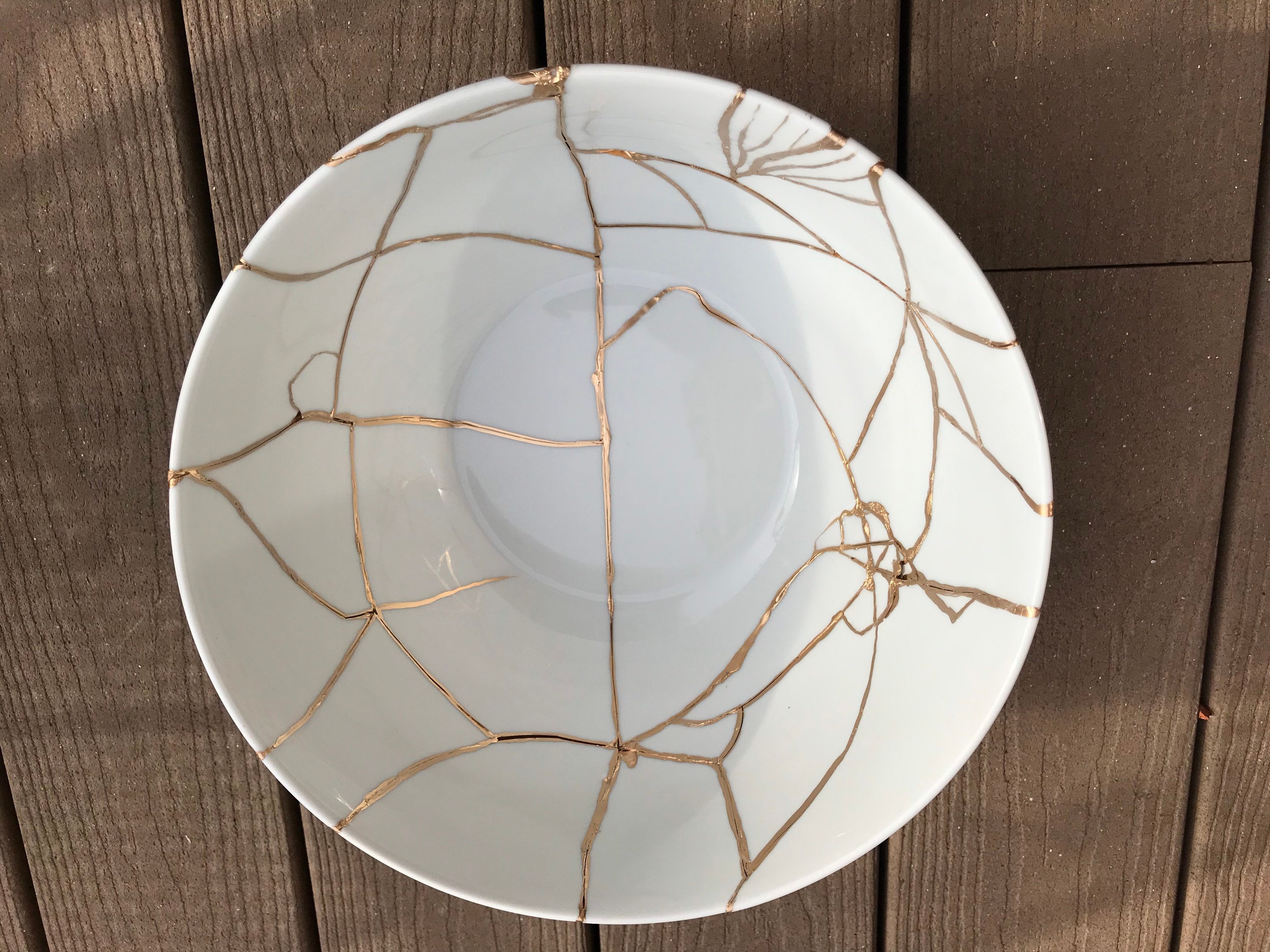 Large Kintsugi Bowl With 30 Plus Breaks - Etsy