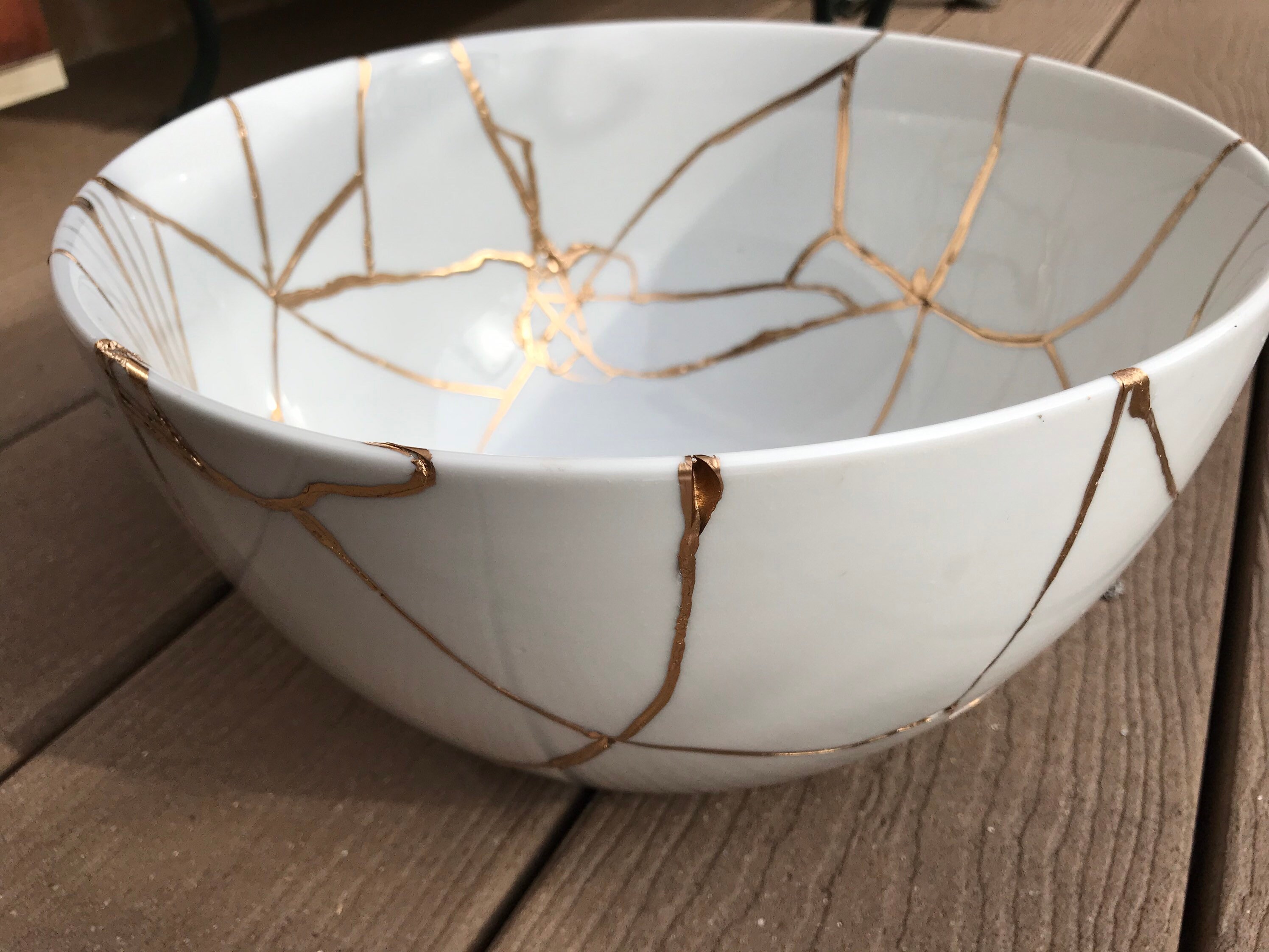 Large Kintsugi Bowl With 30 Plus Breaks - Etsy