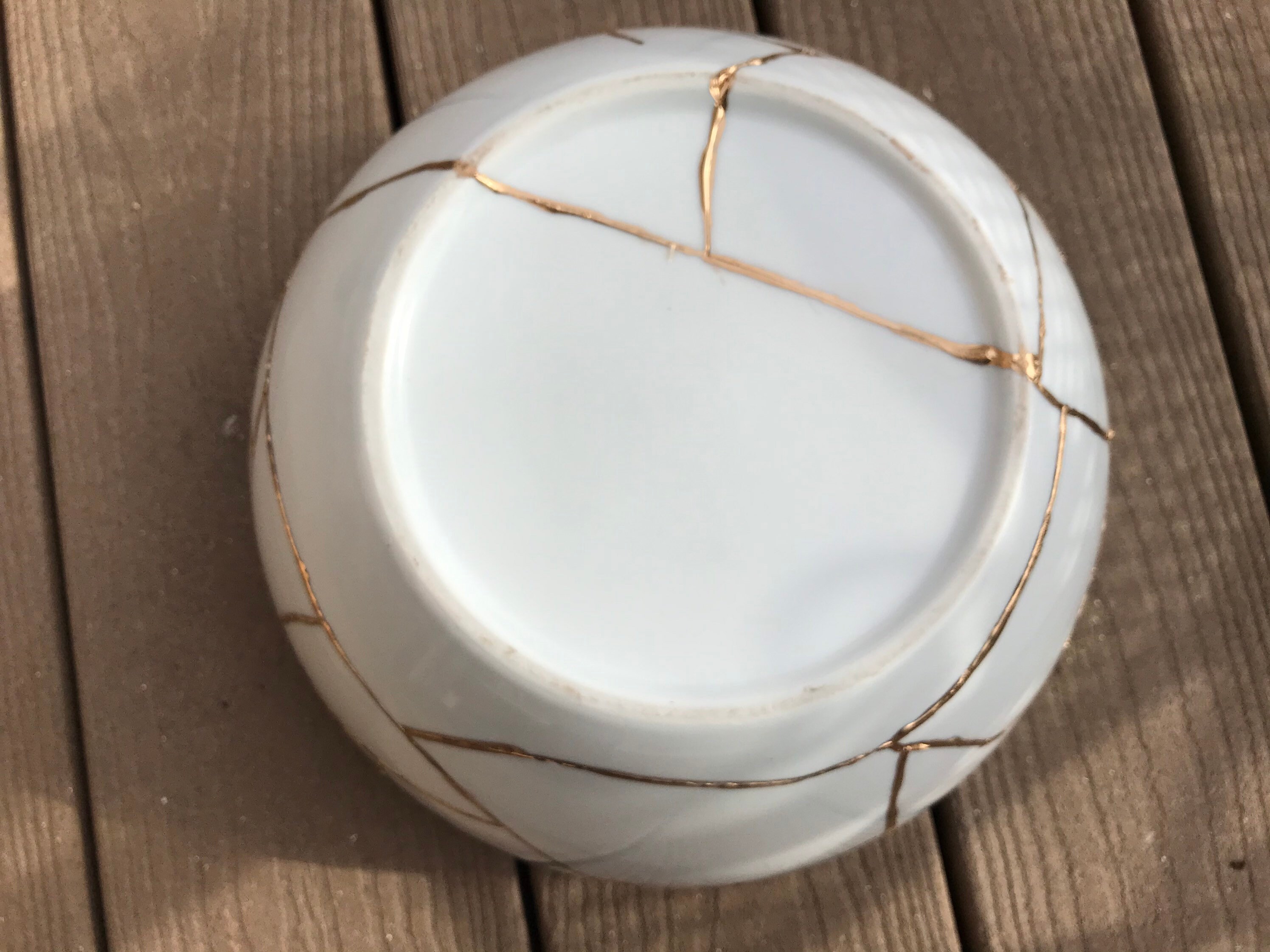 Large Kintsugi Bowl With 30 Plus Breaks - Etsy