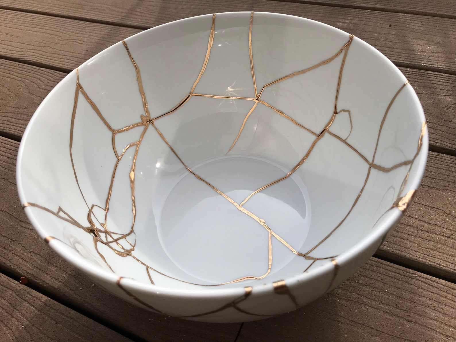 Large Kintsugi Bowl With 30 Plus Breaks - Etsy