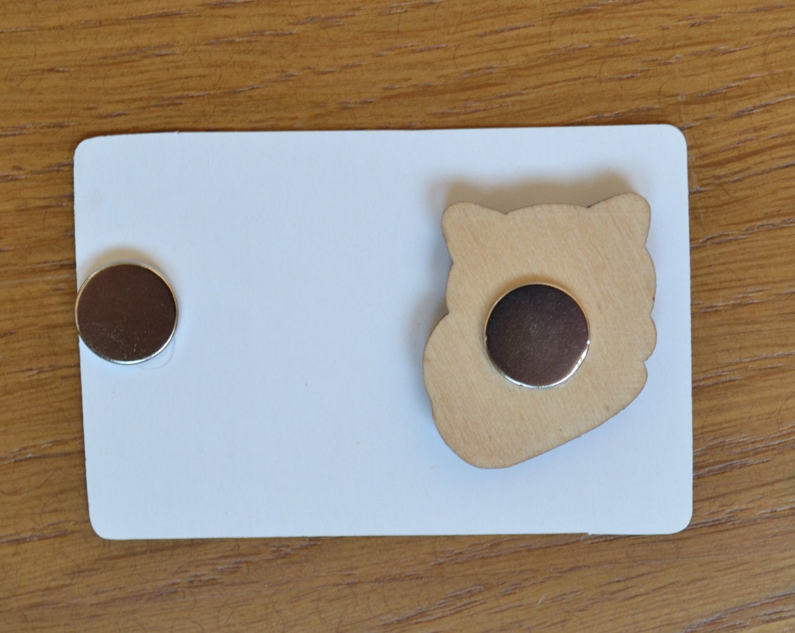 Cat Needle Minder, Cute Kitty Wooden Magnetic Needle Keeper for Cross ...