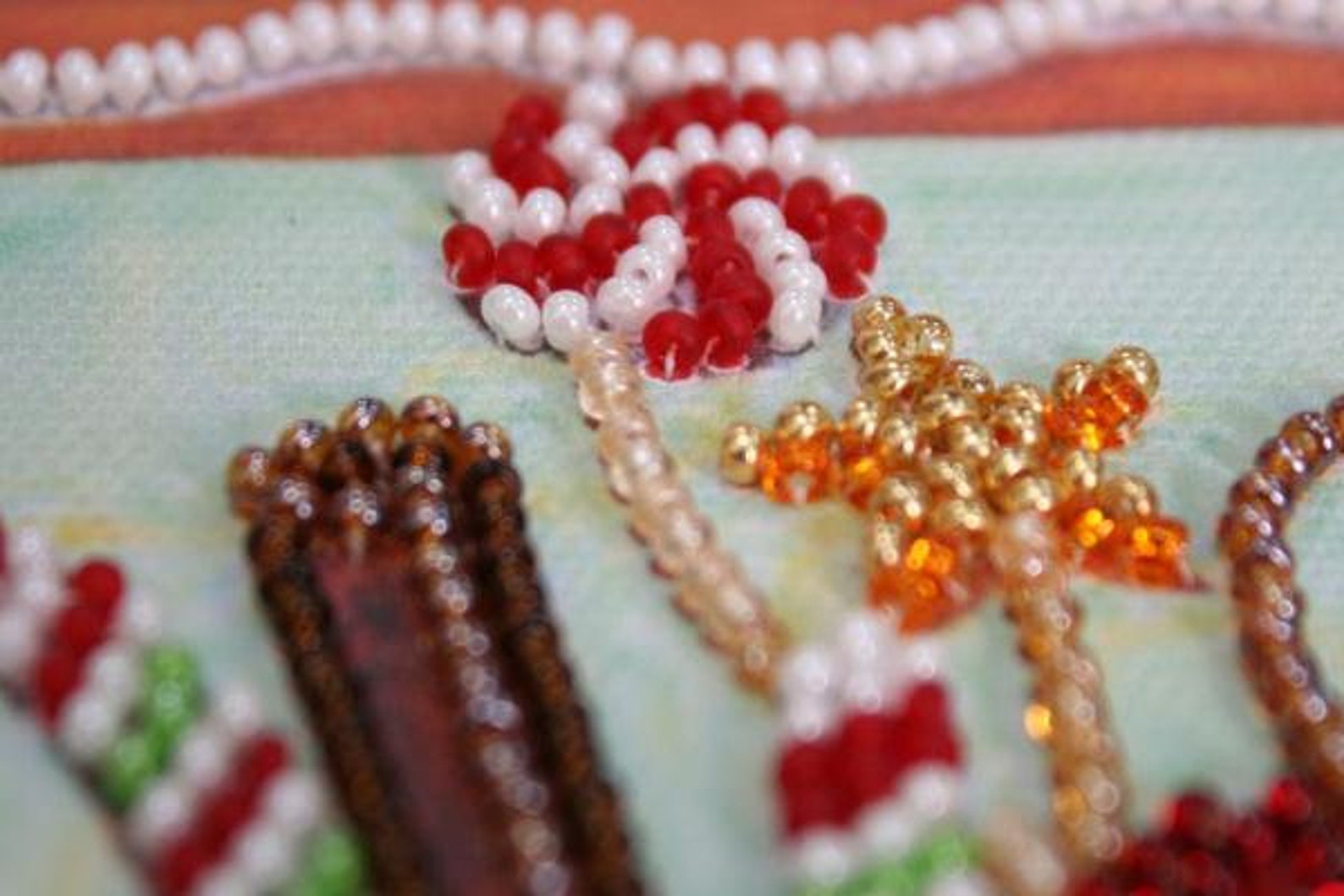 DIY Bead Embroidery Kit Christmas Bead Kit Holiday Cake DIY Gift Idea ...