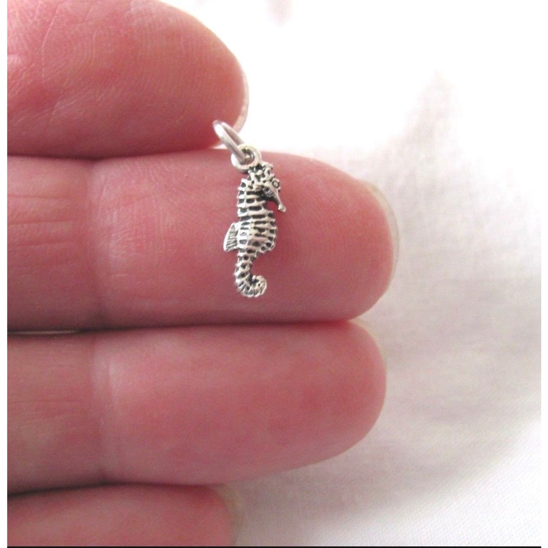 Very Small Sterling Silver Seahorse Mini Tiny Charm. - Etsy