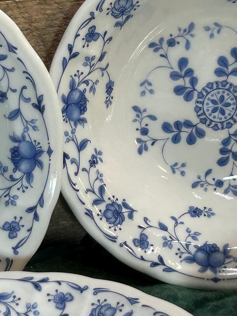 Northridge by Epoch Set of 4 Blue and White Bowls - Etsy