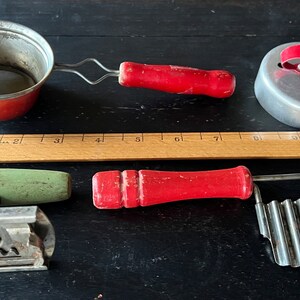 13 Vintage Red & Green Kitchen Utensil Tools Gadgets Painted - Etsy