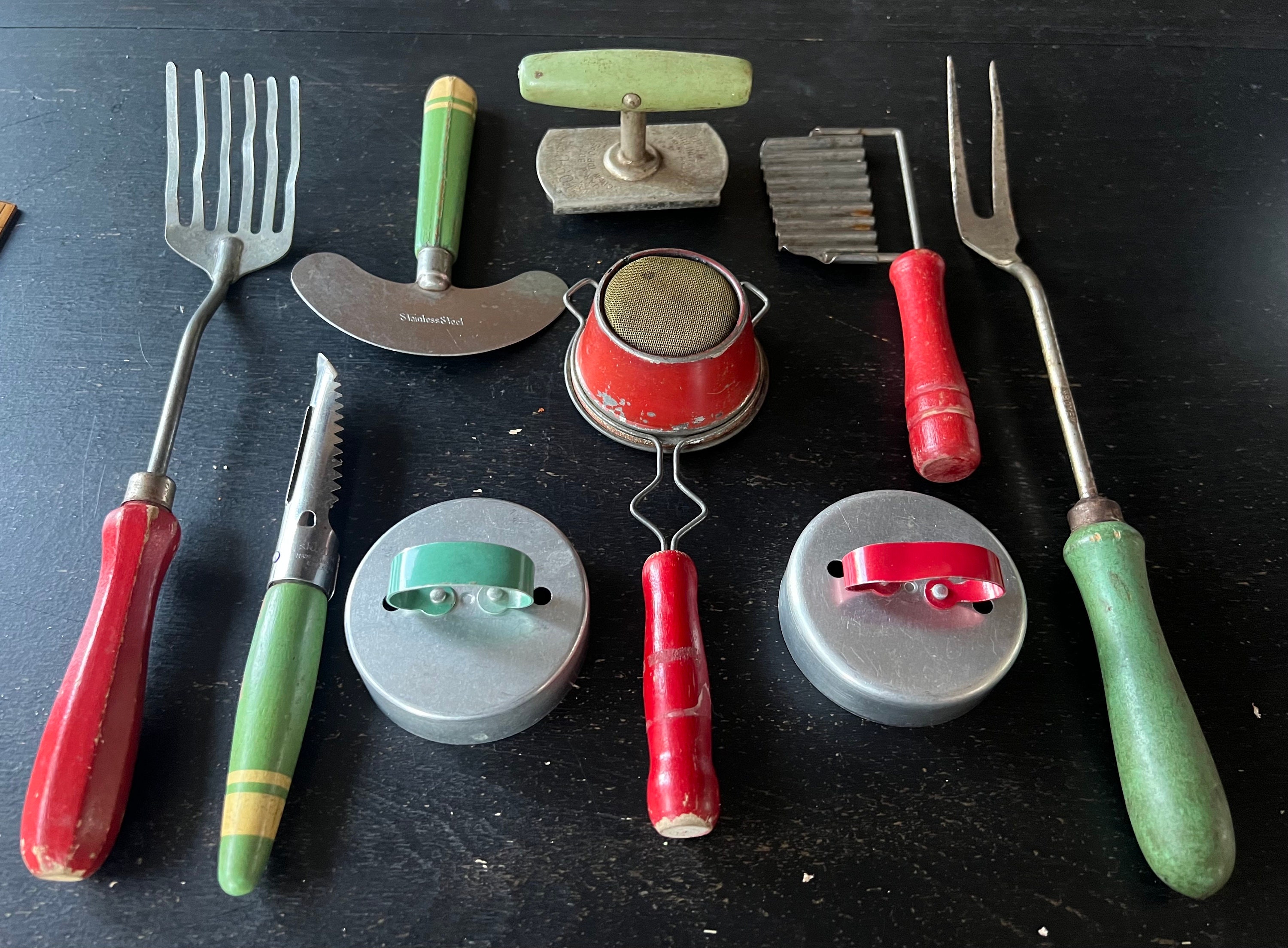 13 Vintage Red & Green Kitchen Utensil Tools Gadgets Painted - Etsy