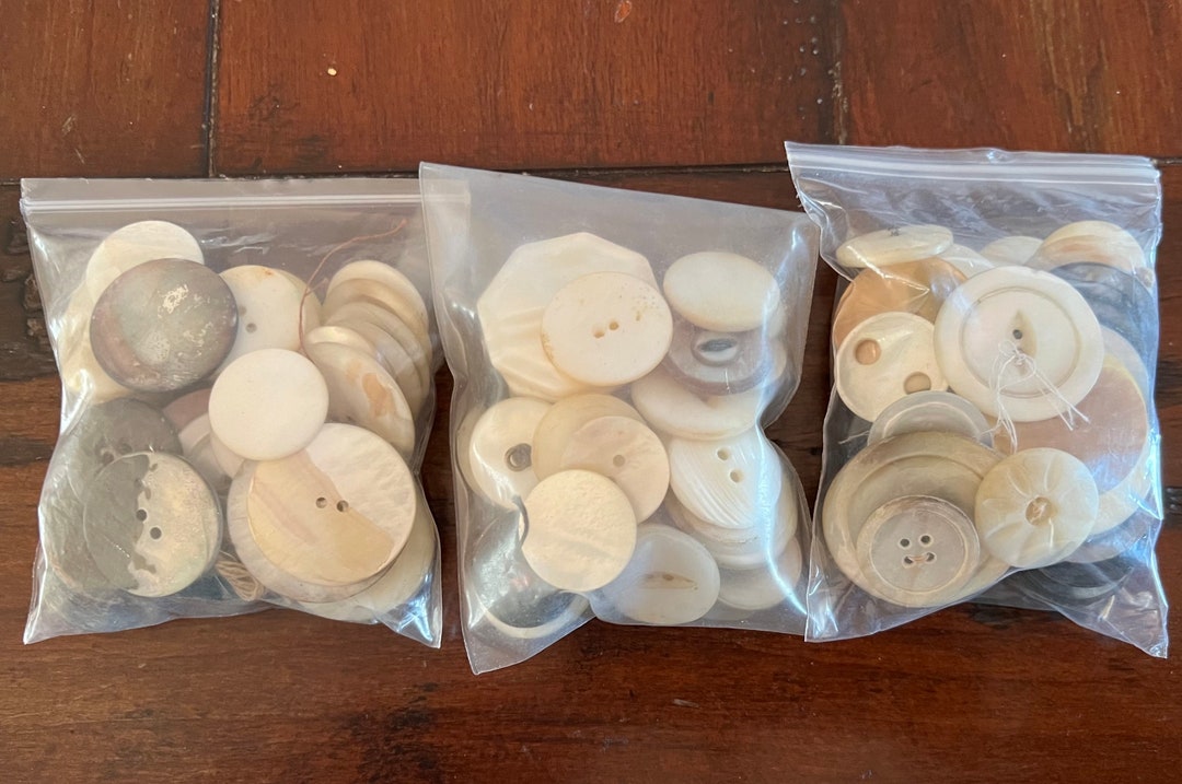 Antique Shell Buttons Lot 1/4 Lb. 120g Medium & Large Mother of Pearl ...
