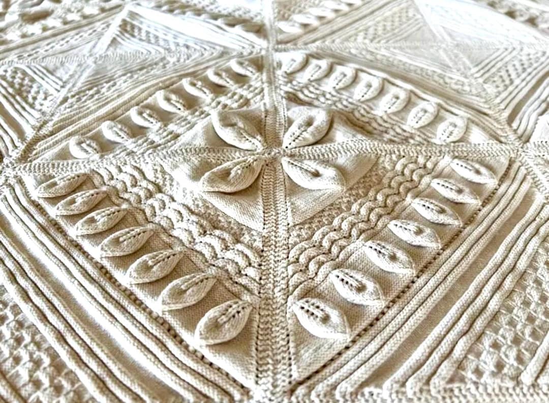 Antique Hand Knit Cotton Counterpane Four Leaf Clover Diamond Bedspread ...