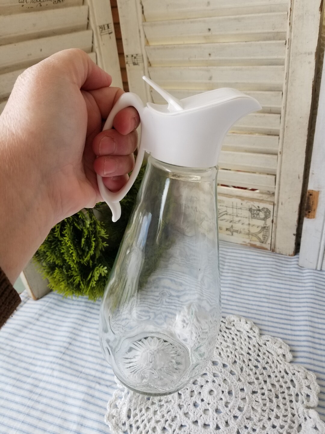 Adorable Vintage Log Cabin Syrup Pitcher. This Clear Glass Syrup ...