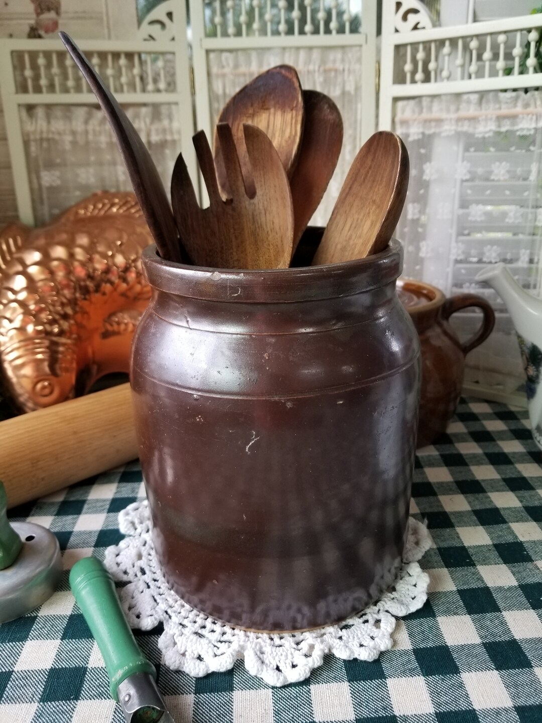Primitive Stoneware Farmhouse Crock. This Dark Brown Aged Antique Crock ...