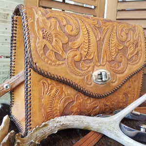 This Rustic Tooled Leather Purse is the Perfect Cowgirl Purse. This ...