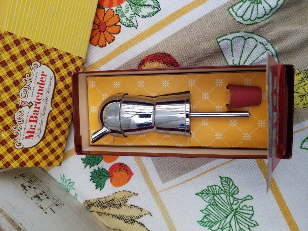 Add a unique vintage touch to your bar with this iconic jigger bar ...