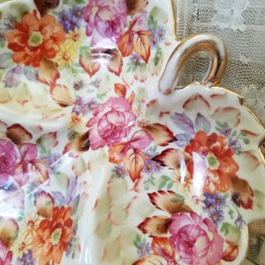 Spectacular Vibrant Hand-painted and Numbered Saji Fancy China. This ...