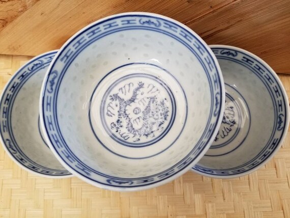 Gorgeous Trio of Blue and White Rice Patterned Noodle Bowls. - Etsy
