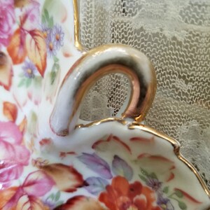 Spectacular Vibrant Hand-painted and Numbered Saji Fancy China. This ...