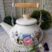 Vintage Enameled Tea Kettle. This Gorgeous Flower Adorned Cream Tea ...