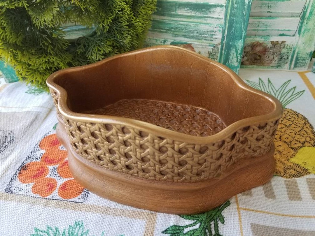 Vintage 1981 FTD Floral Design Container. This Faux Wood and Rattan ...