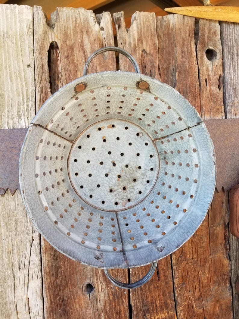 Farmhouse Antique Graniteware Colander Strainer. This Speckled Grey ...