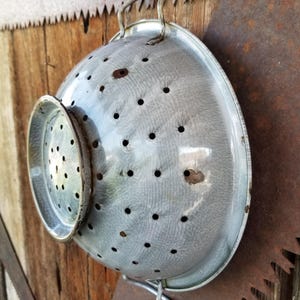 Rusty Crusty Graniteware Colander Strainer. This Speckled Grey ...