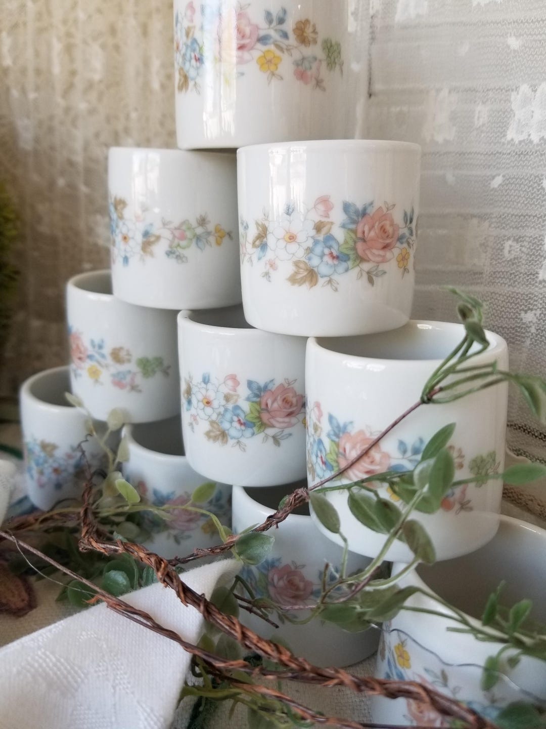 Breathtaking Set of 12 Cottage Core Porcelain Napkin Rings. These ...
