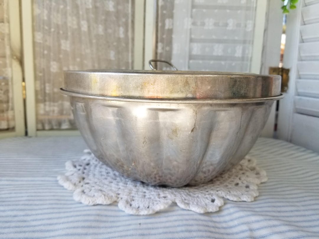 Rustic Farmhouse Steamed Pudding Mold. This Aged Pudding Mold is a ...