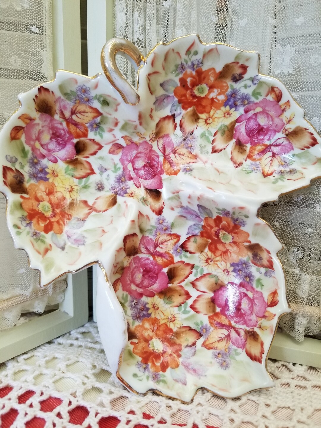 Spectacular Vibrant Hand-painted and Numbered Saji Fancy China. This ...