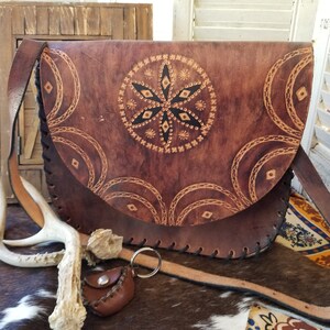 This Rustic Tooled Leather Purse is the Perfect Cowgirl Purse. This ...