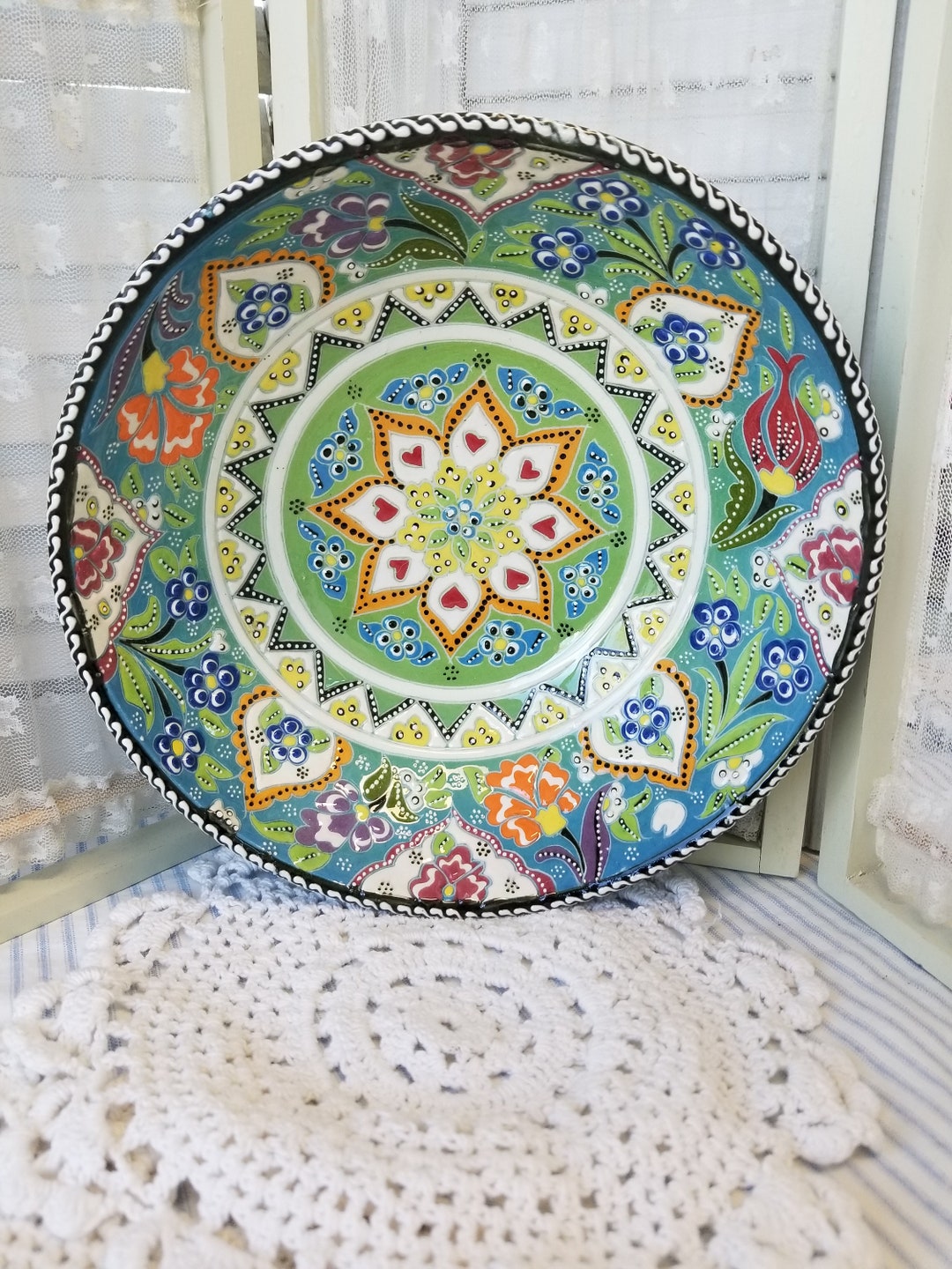 Vibrant and Colorful 8 Inch Hand Painted Turkish Isnik Mezze Bowl. This ...