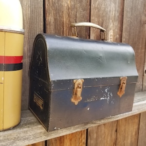 Rusty Crusty Old Domed Metal Lunch Box. This Five Pointed Star Black ...