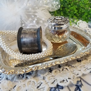 Small and Sweet Silver Plated Tray. This Oneida Rectangle Shaped Silver ...