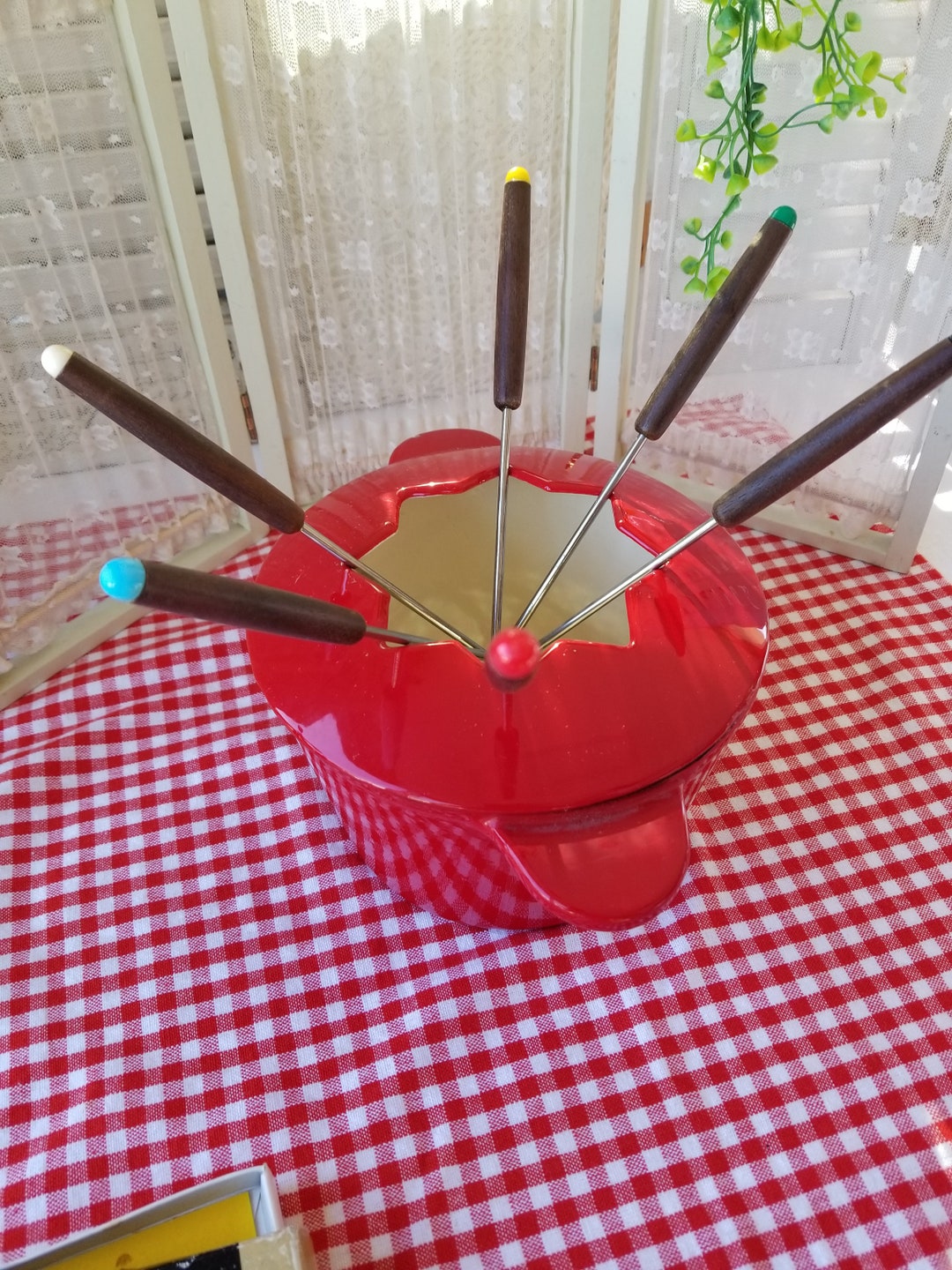 Mid-century Cuisinart Fondue Pot With Accompanying Forks. This Gorgeous ...