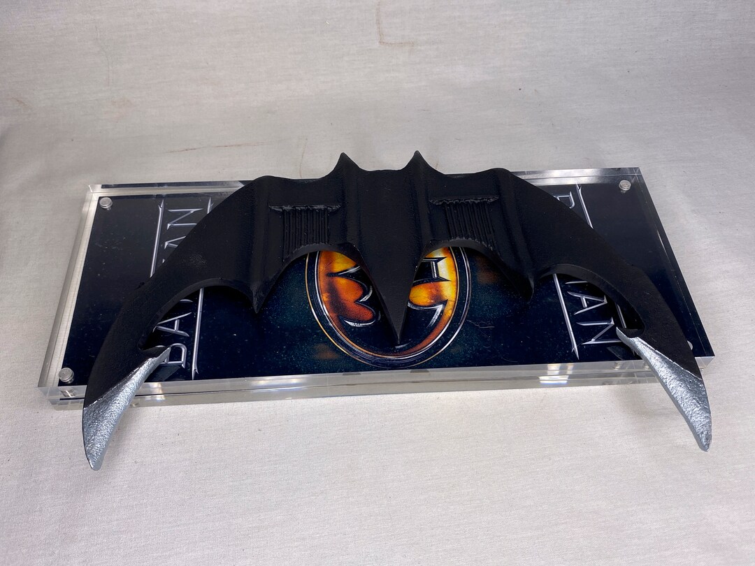 Batarang de Batman (1989), resina sólida, placa de exhibición, réplica ...