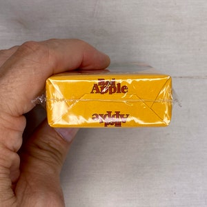Pulp Fiction Red Apple Soft Pack, Prop Replica, Shrink Wrapped, Plastic ...