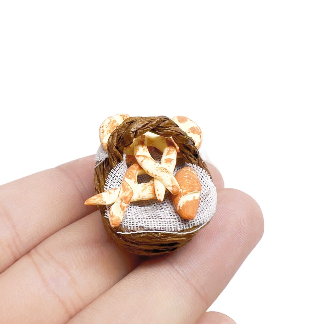 Miniature Food Bread Basket Miniatures Dollhouse Miniature Home ...