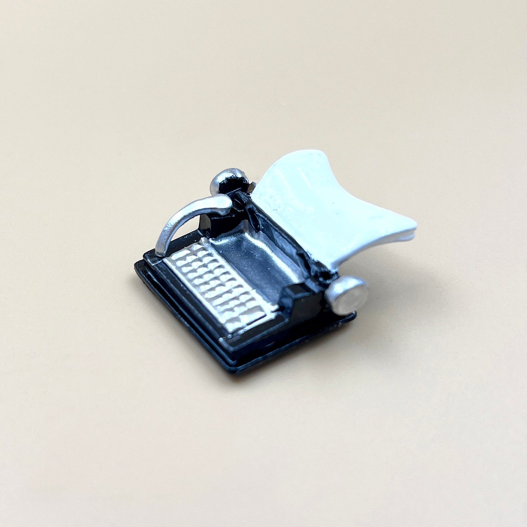 Miniature Retro Typewriter Mini Office Decor Dollhouse Miniature Home ...