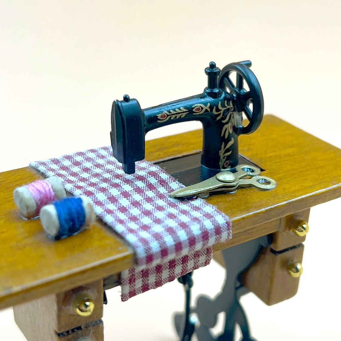 Miniature Sewing Machine Miniatures Dollhouse Miniatures Home ...
