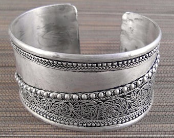 Wide Silver Bangle - Etsy