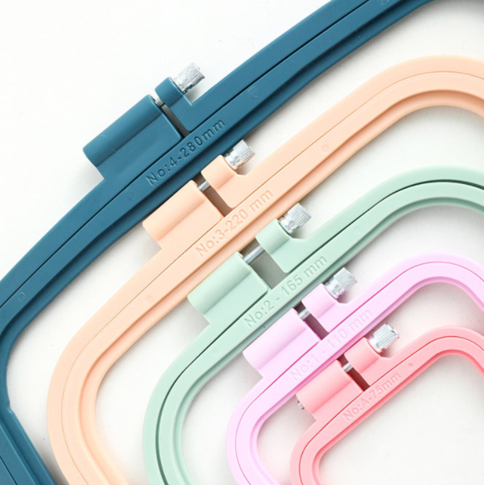 Square Coloured Embroidery Hoop, Plastic Colourful Embroidery Hoop ...