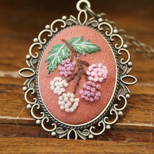 Beginner Embroidery Kit Necklace|embroidered Jewelry Decor|embroidered ...