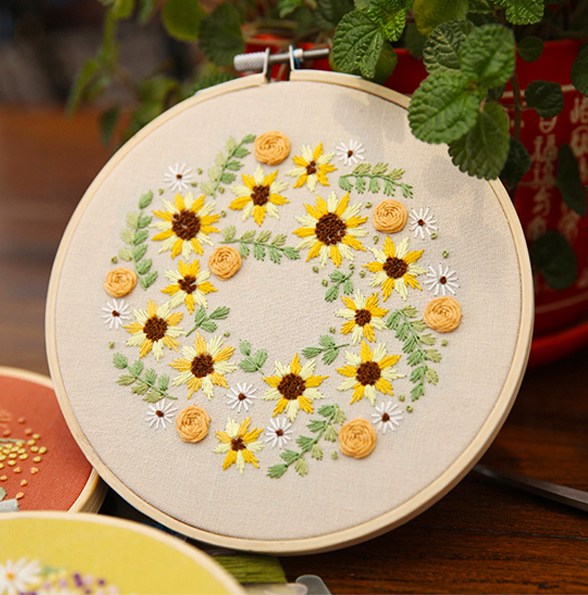 Floral Beginner Embroidery Kit Modern Flower Plant Hand - Etsy