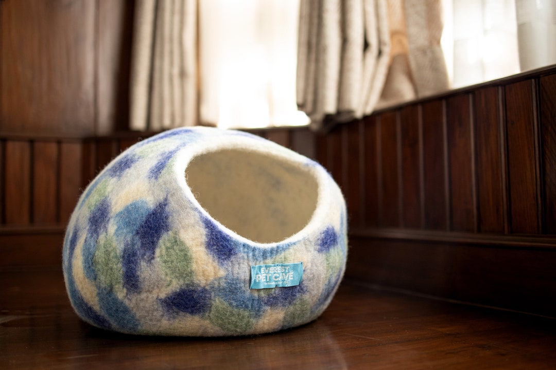 Europa Blue Cat Cave Bed, Everest Pet Cave, Handmade Using 100% New ...