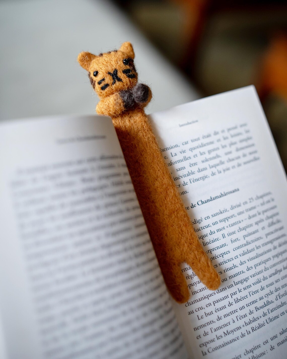 Needle Felted Cat Bookmark: Handmade Wool Reader Gift - Etsy