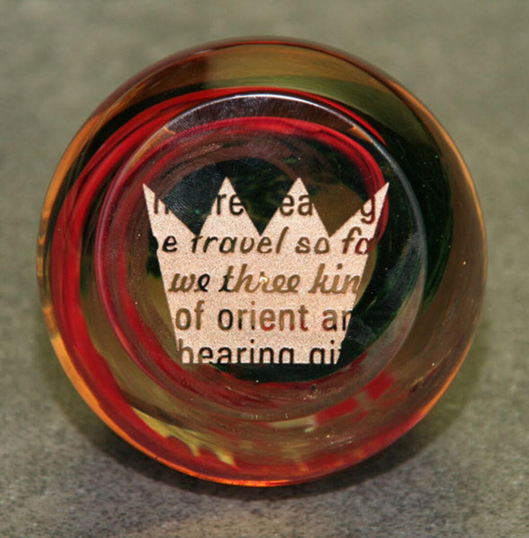 Paperweight/paperweight Golden Crown - Etsy